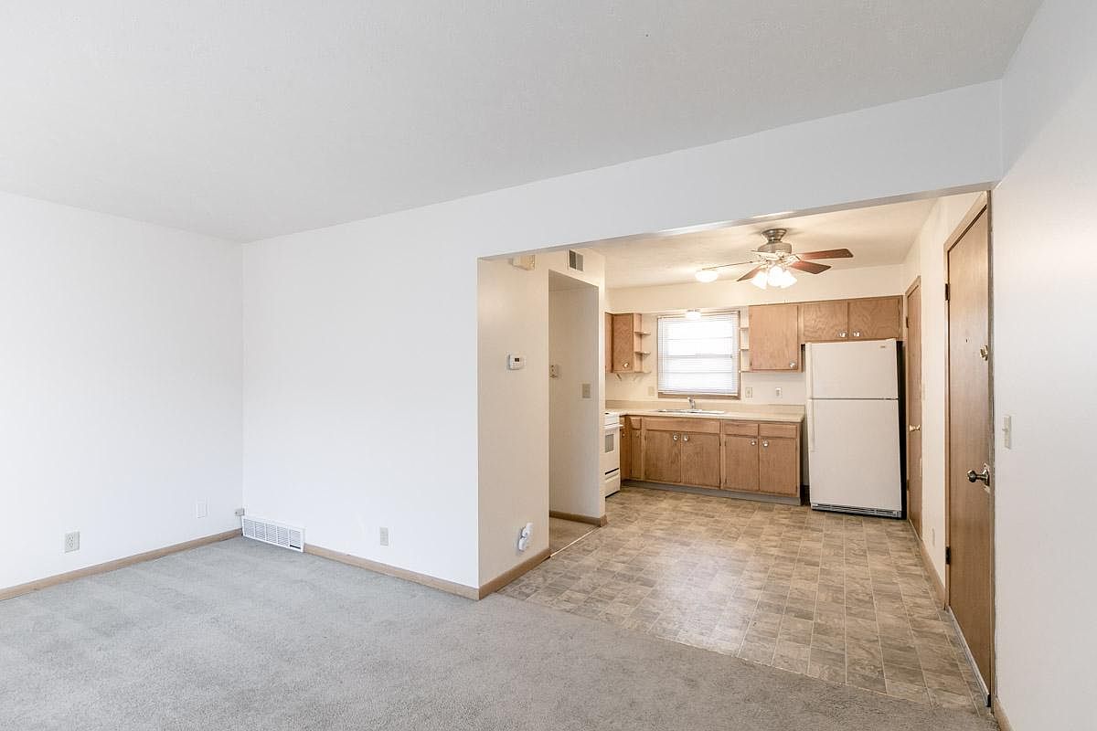 2208 N Cotner Blvd #2X1, Lincoln, NE 68505 | Zillow