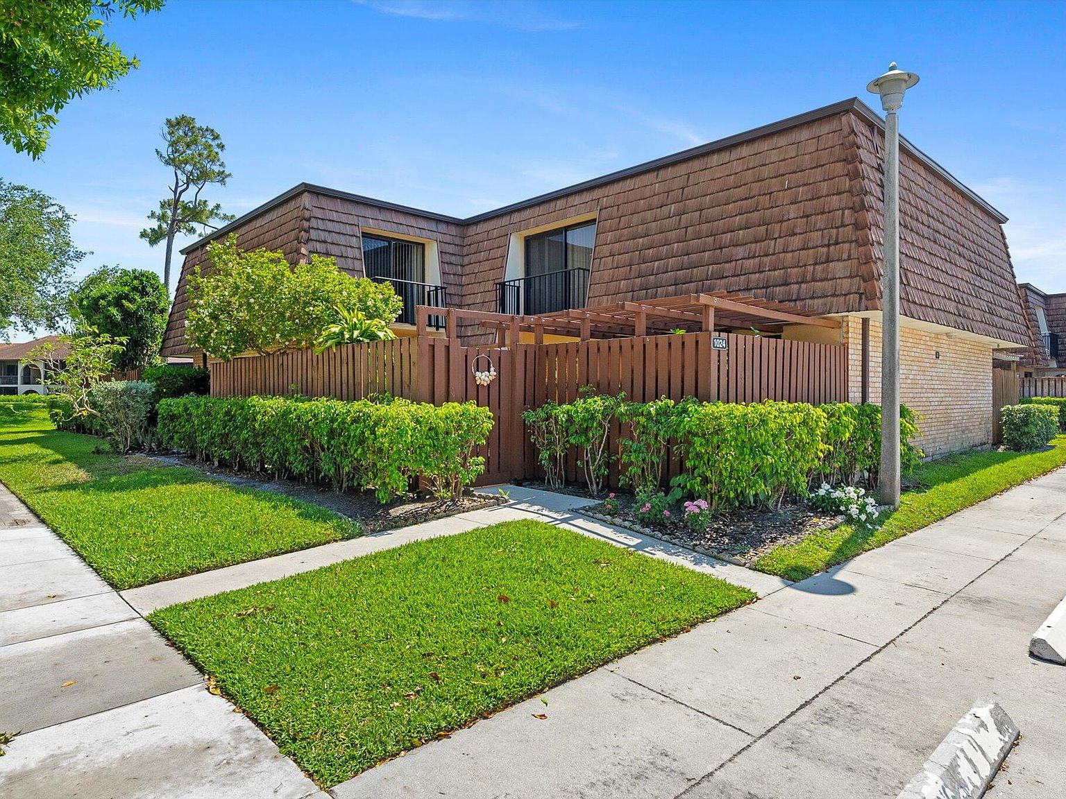 1024 10th Lane, Lake Worth, FL 33463 | Zillow