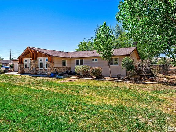 1845 Erica Ln, Fernley, NV 89408 | Zillow