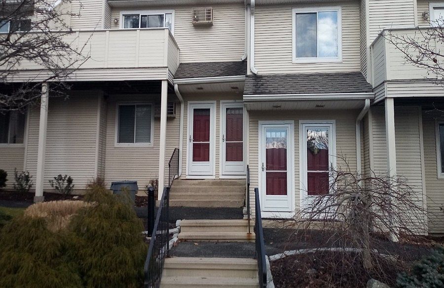 10 Willow Spgs New Milford Ct 06776 Zillow