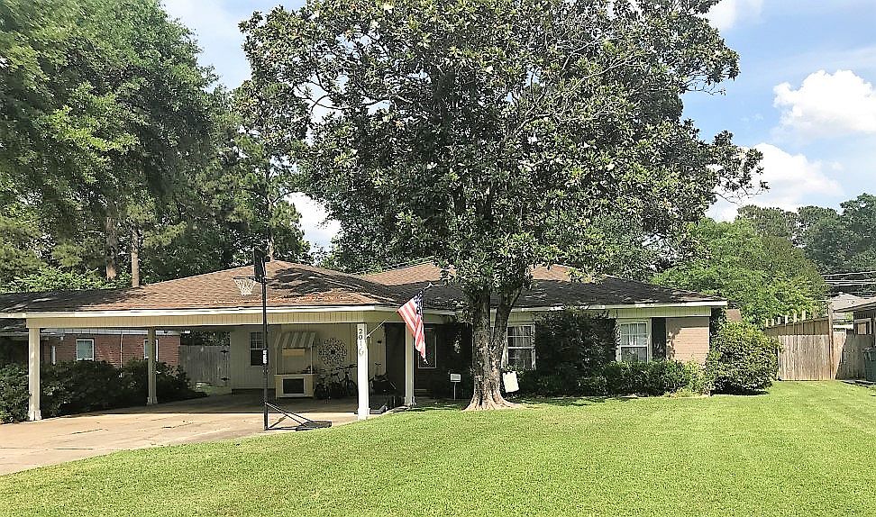 2018 Stuart Ave, Monroe, LA 71201 | Zillow