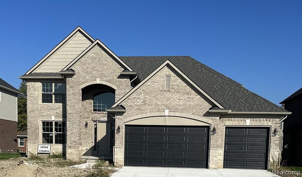 52946 Char Marie Dr, Macomb, MI 48042 | MLS #20230083849 | Zillow