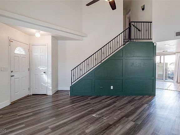 499 Kristin Ln, Henderson, NV 89011 | MLS #2685589 | Zillow