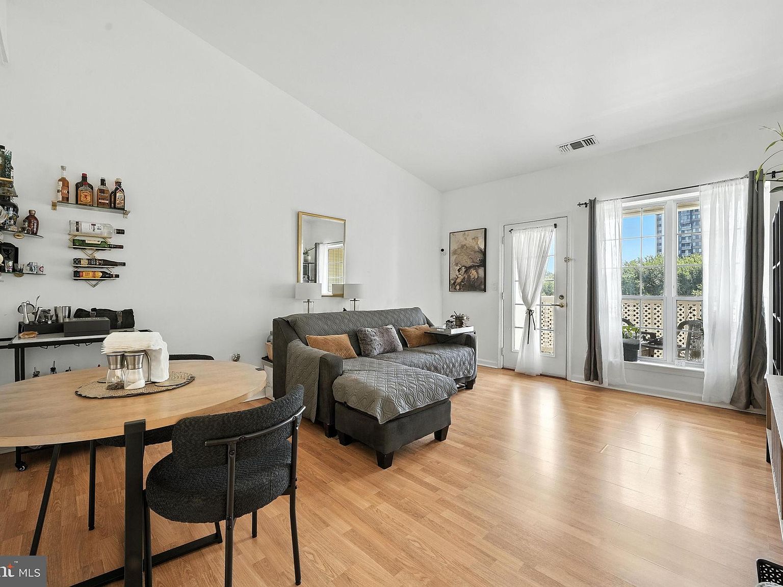 4550 Strutfield Ln APT 2407, Alexandria, VA 22311 | Zillow