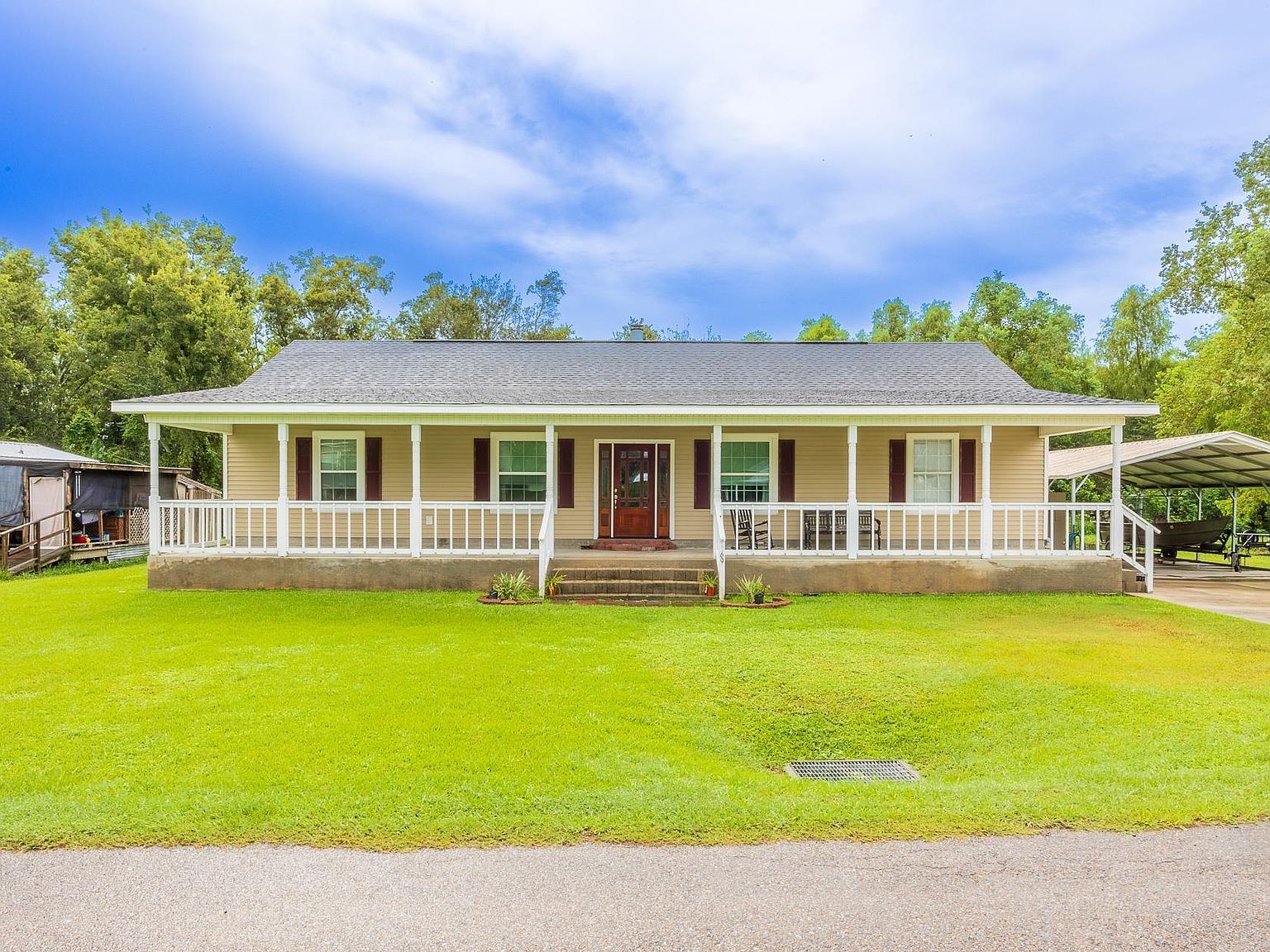 569 Saint Ann St, Raceland, LA 70394 | MLS #2024016674 | Zillow