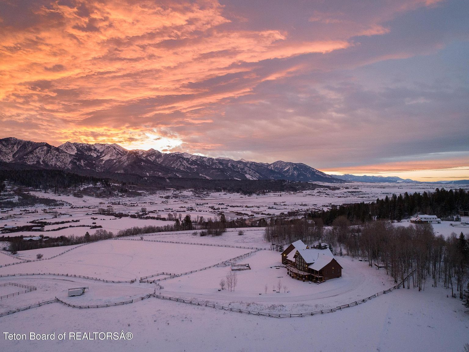 803 Black Mountain Ln, Alpine, WY 83128 | Zillow