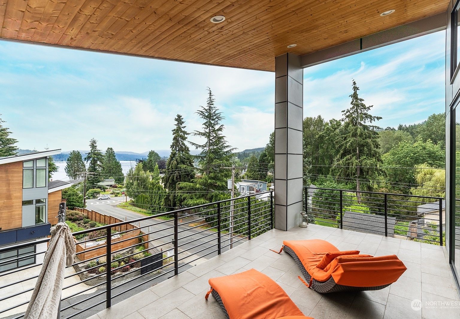 16908 SE 34th Street, Bellevue, WA 98008 | Zillow