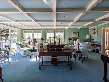 8 Bluff Ave, Westerly, RI 02891 | Zillow