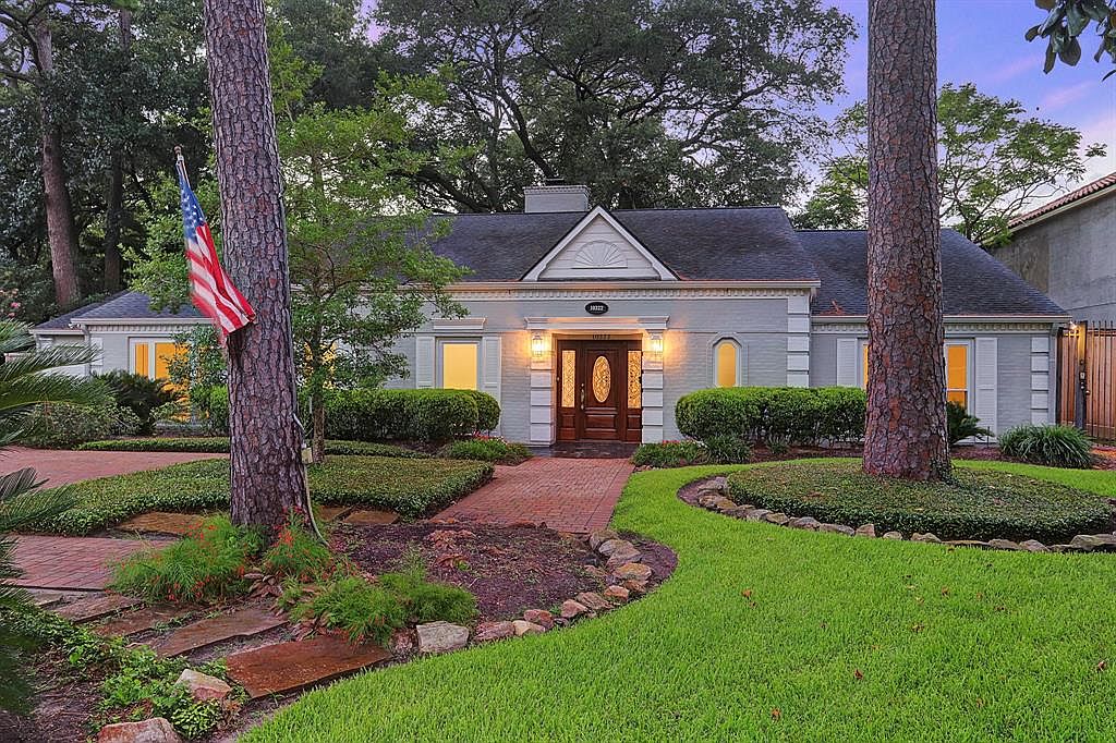 10322 Memorial Dr, Houston, TX 77024 | Zillow