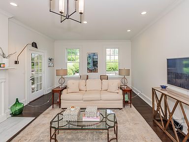 2733 Kingston Pike, Knoxville, TN 37919 | Zillow