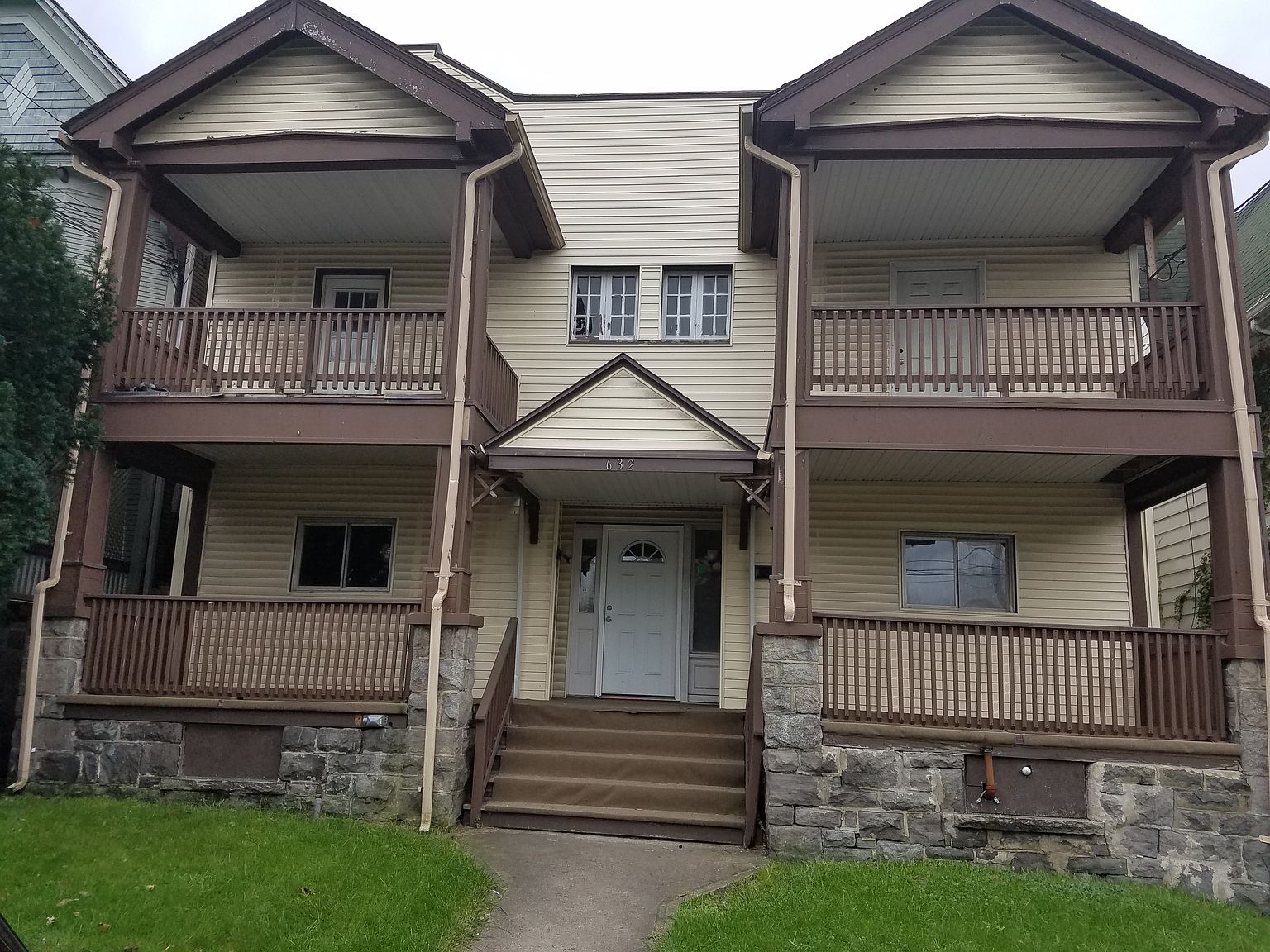 632 Moosic St, Scranton, PA 18505 | Zillow