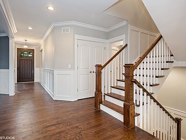 152 N Avon Rd, Elmhurst, IL 60126 | Zillow