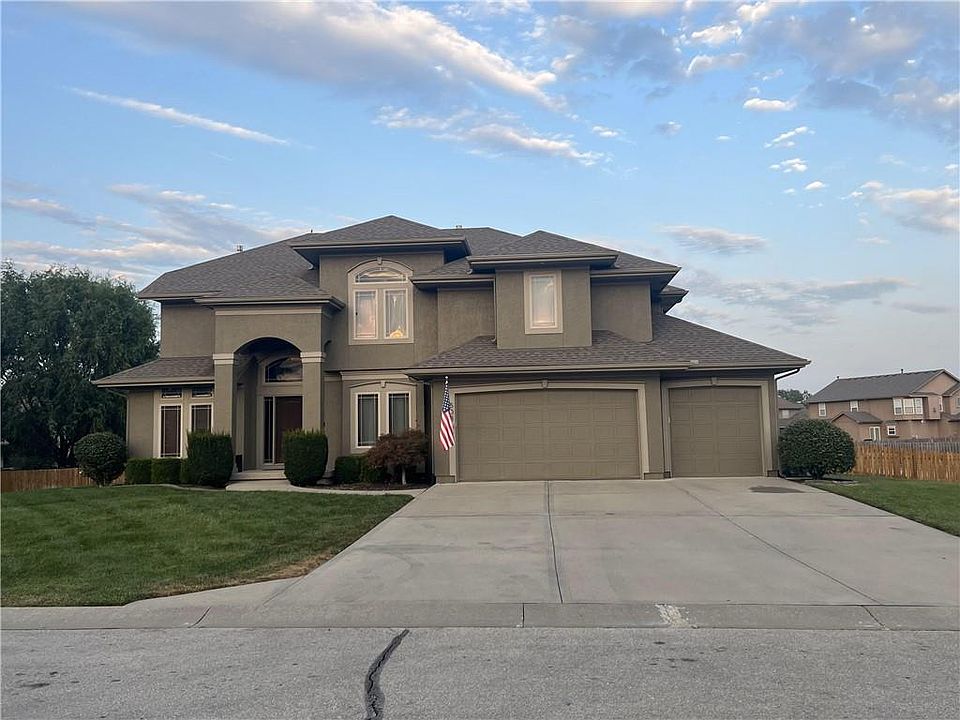 503 NE Legacy Wood Cir, Lees Summit, MO 64086 | MLS #2453662 | Zillow