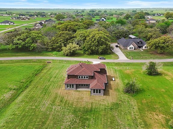 126 Lakeland Cir, Rosharon, TX 77583 | MLS #82685210 | Zillow