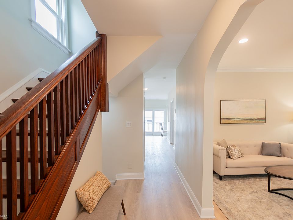 4834 W Dakin St, Chicago, IL 60641 | Zillow