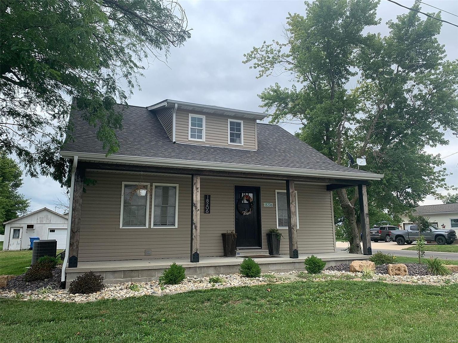 18206 Saint Rose Rd, Saint Rose, IL 62230 | Zillow
