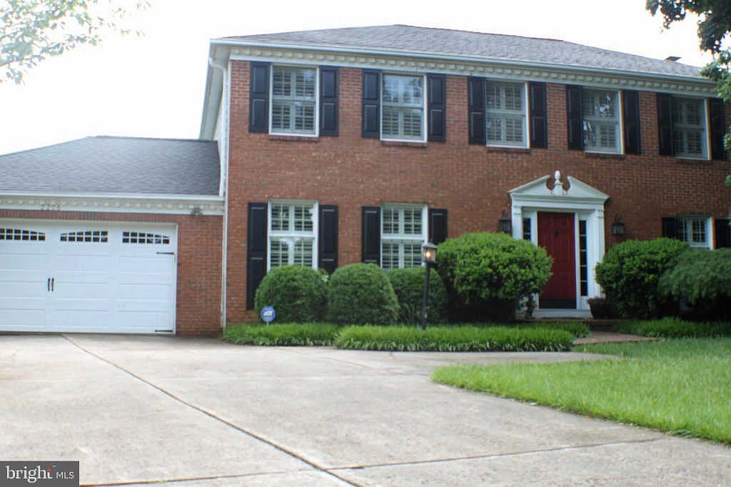 2206 Milburn Ln, Reston, VA 20191 | Zillow