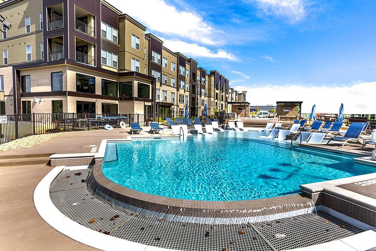 12831 Daylight Dr #1202, Saint Louis, MO 63131 | Zillow