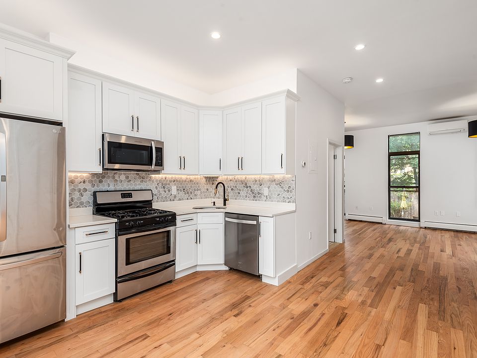 215 Gates Ave, Brooklyn, NY 11238 | Zillow