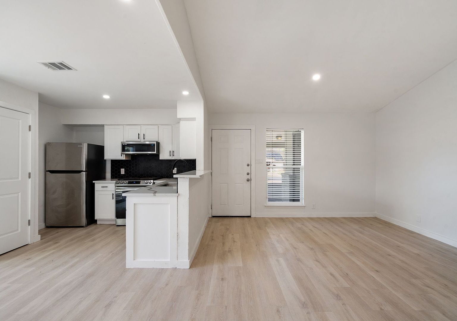 9616 Point Vista Pl #B, Austin, TX 78753 | Zillow