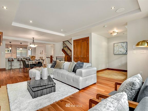 10670 NE 9th Pl #17, Bellevue, WA 98004 | Zillow