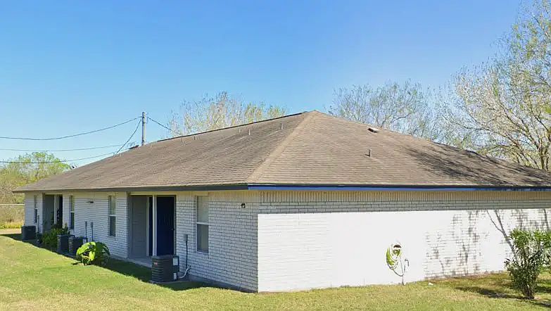 Cielo Lindo Apartments - 402 Hinojosa Dr Edcouch TX | Zillow