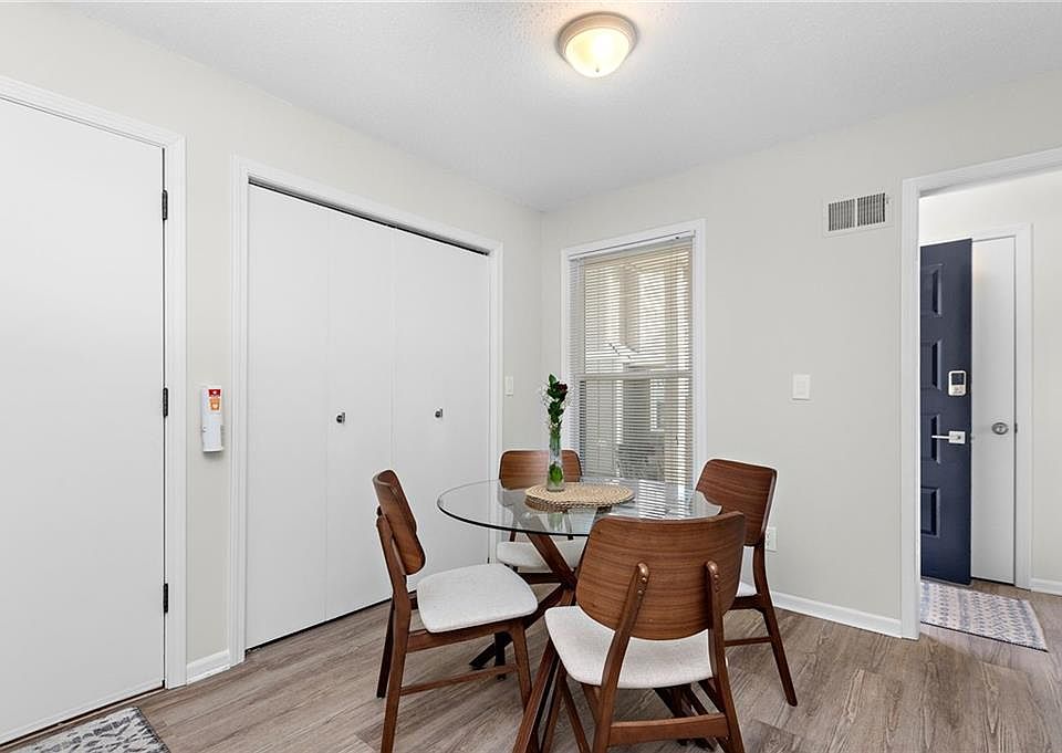 11534 Goddard St, Overland Park, KS 66210 | Zillow