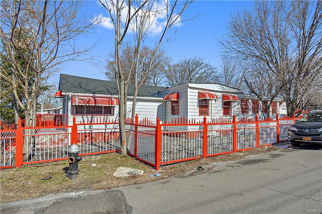 1619 Harding Park, Bronx, NY 10473 | Zillow