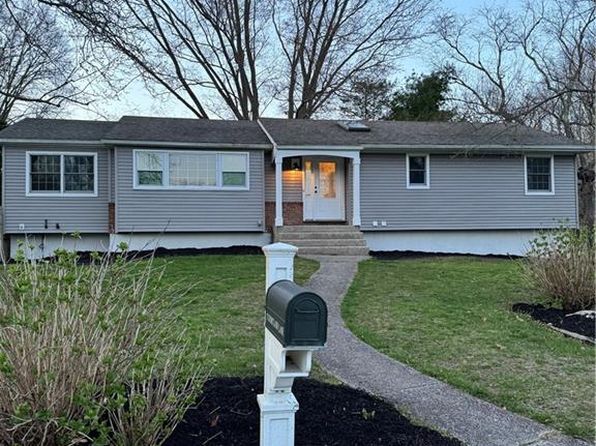 11733 Real Estate - 11733 Homes For Sale | Zillow