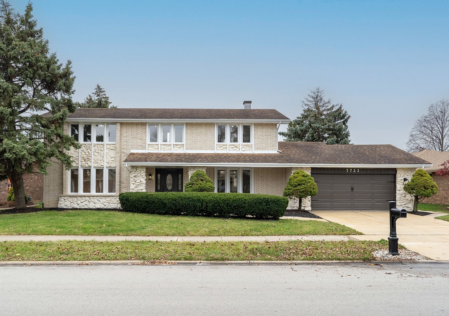 7723 W 157th St, Orland Park, IL 60462 | MLS #12345697 | Zillow