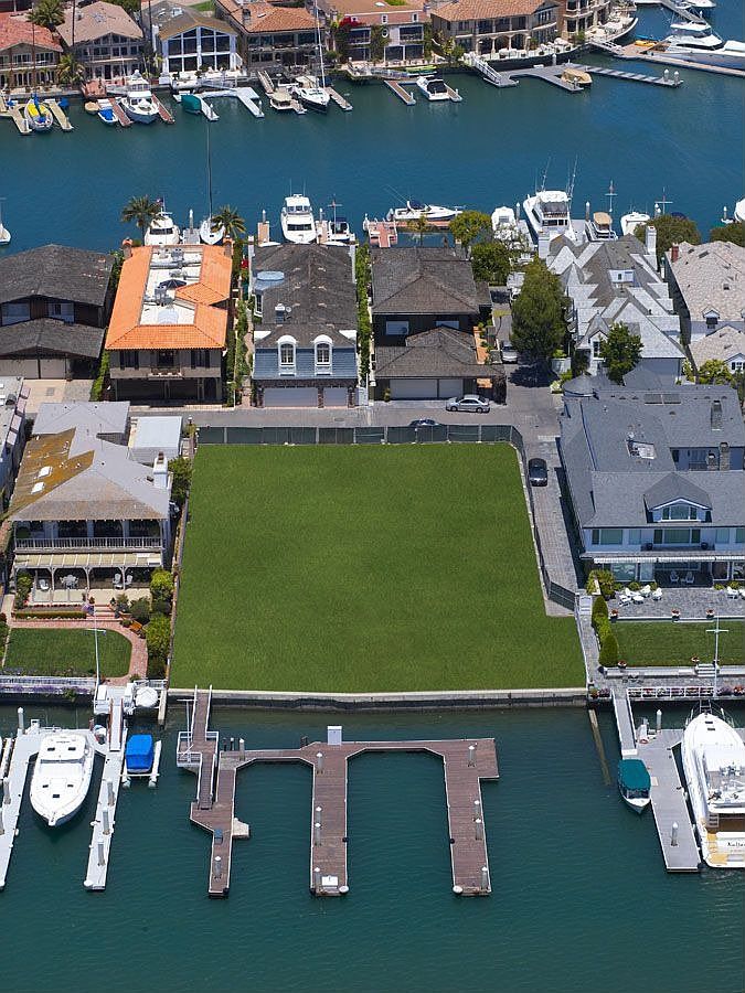 24 Harbor Is, Newport Beach, CA 92660 | Zillow