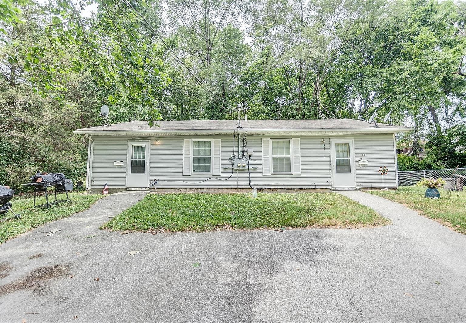 504 Marsh Ave, Alton, IL 62002 | MLS #24040230 | Zillow