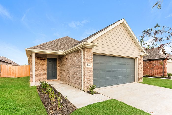 433 Sussex Dr, Everman, TX 76140 | Zillow