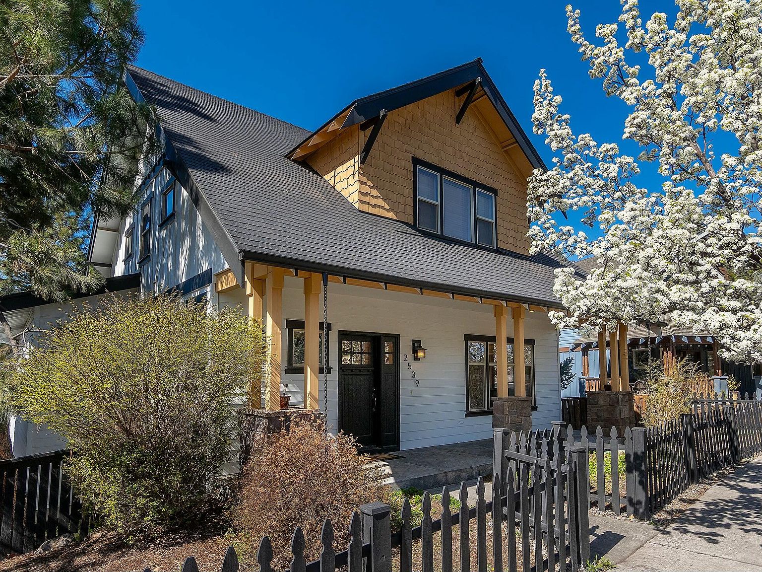 2539 NW Awbrey Rd, Bend, OR 97703 | Zillow