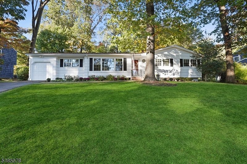 26 Misty Mountain Rd, Randolph, NJ 07869 | Zillow