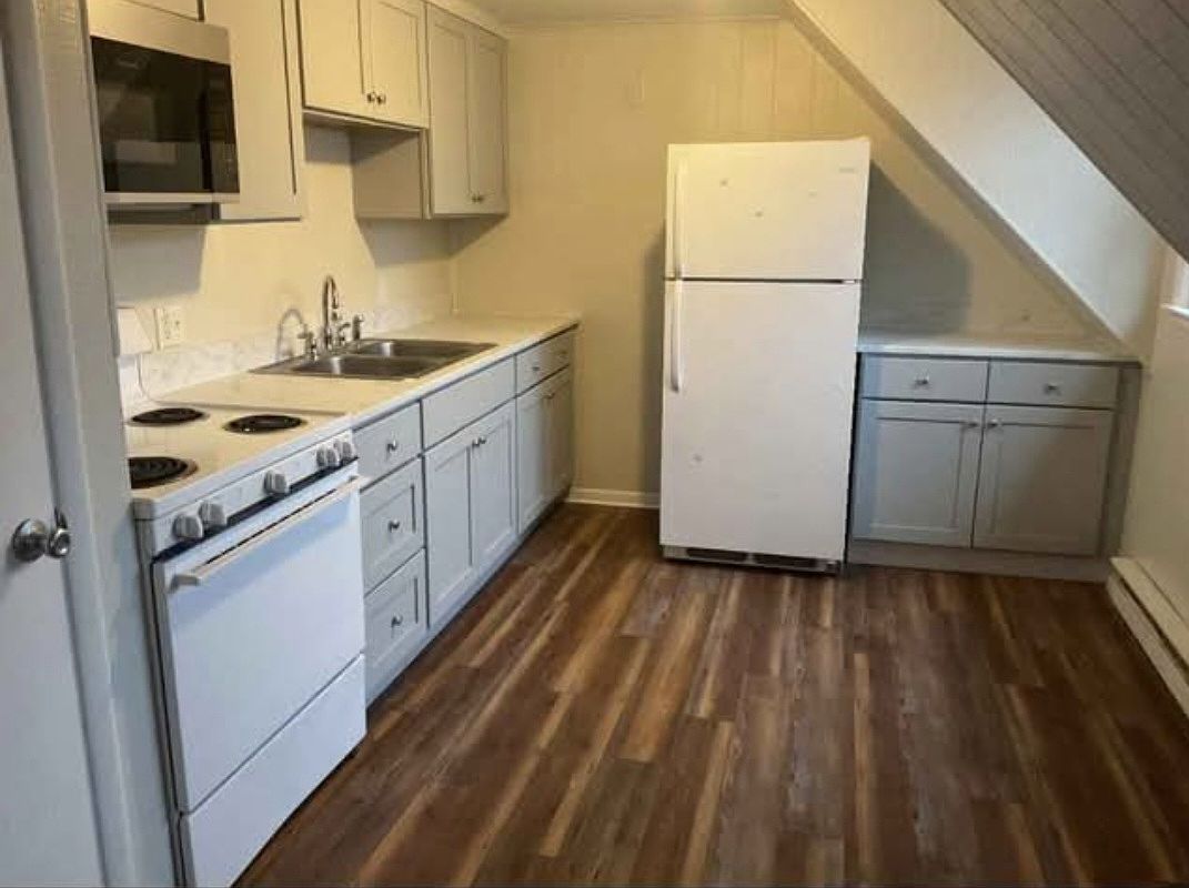 7 Hawkins St #3B, Danielson, CT 06239 | Zillow