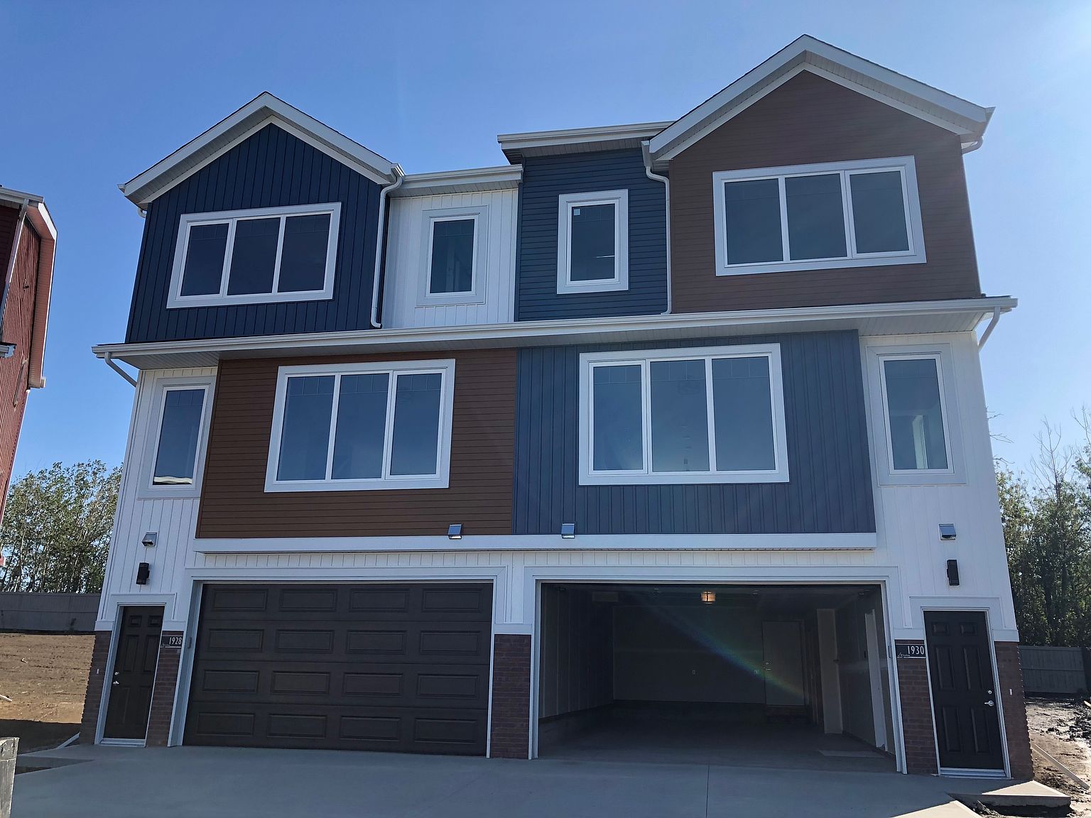 1928 Tanager Pl NW, Edmonton, AB T5S 0N3 | Zillow