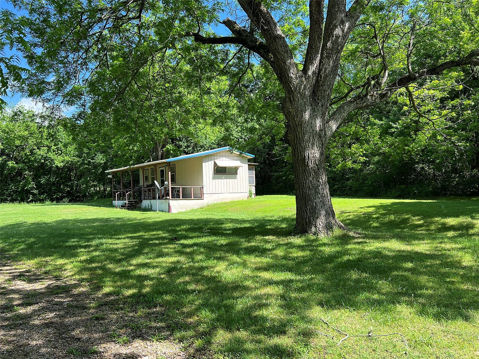 1239 Farm Road 38, Ben Franklin, TX 75415 | Zillow