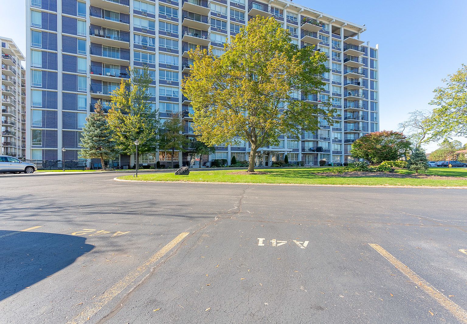 8801 W Golf Rd APT 7H, Niles, IL 60714 | Zillow