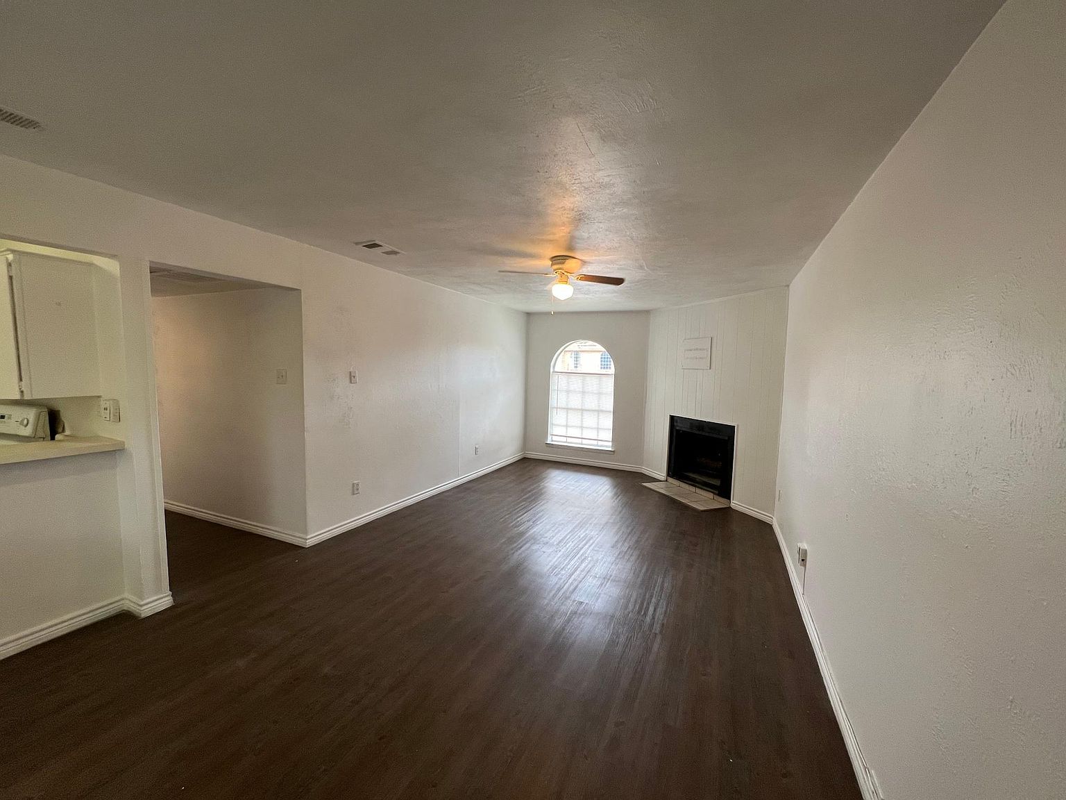 1805 Roman Rd APT C, Grand Prairie, TX 75050 | Zillow