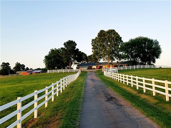 37138 Morris Creek Rd, Howe, OK 74940 | Zillow