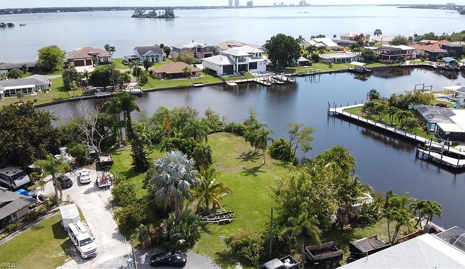 2149 Channel Way, North Fort Myers, FL 33917 | Zillow