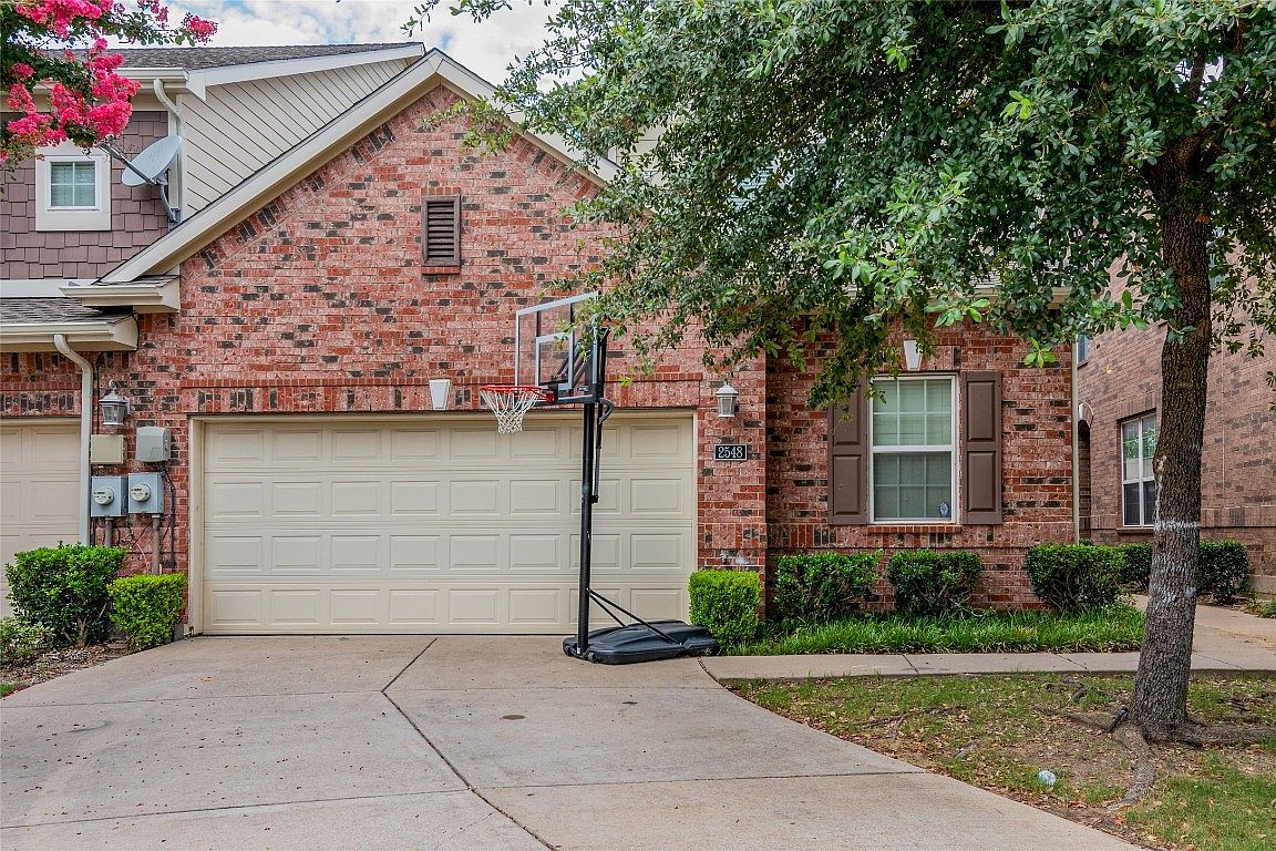 2548 Kent Dr, Irving, TX 75062 | Zillow