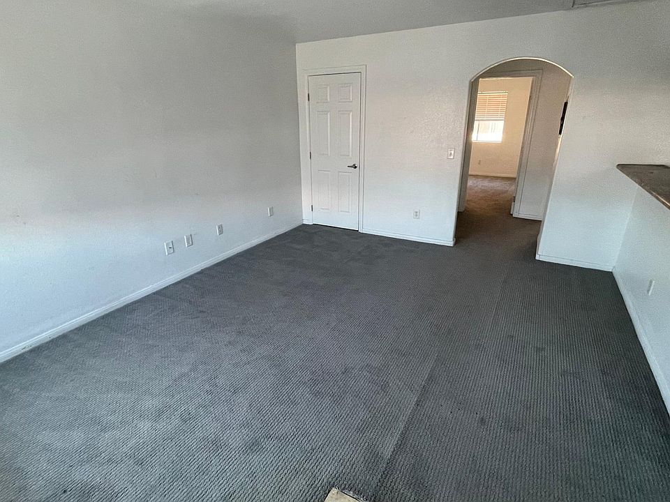 3117 N Walnut Rd APT D, Las Vegas, NV 89115 | Zillow