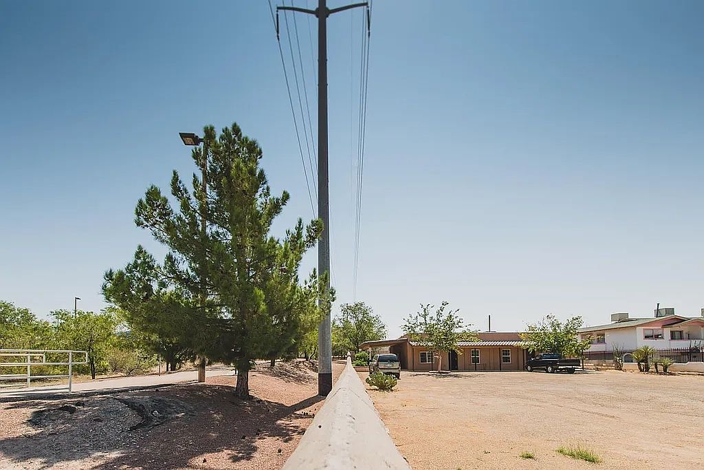 326 Coates Dr UNIT A, El Paso, TX 79932 | Zillow