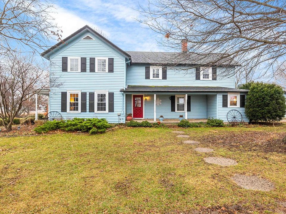 6604 N Hundred East Rd, Stanford, IL 61774 | MLS #11934561 | Zillow