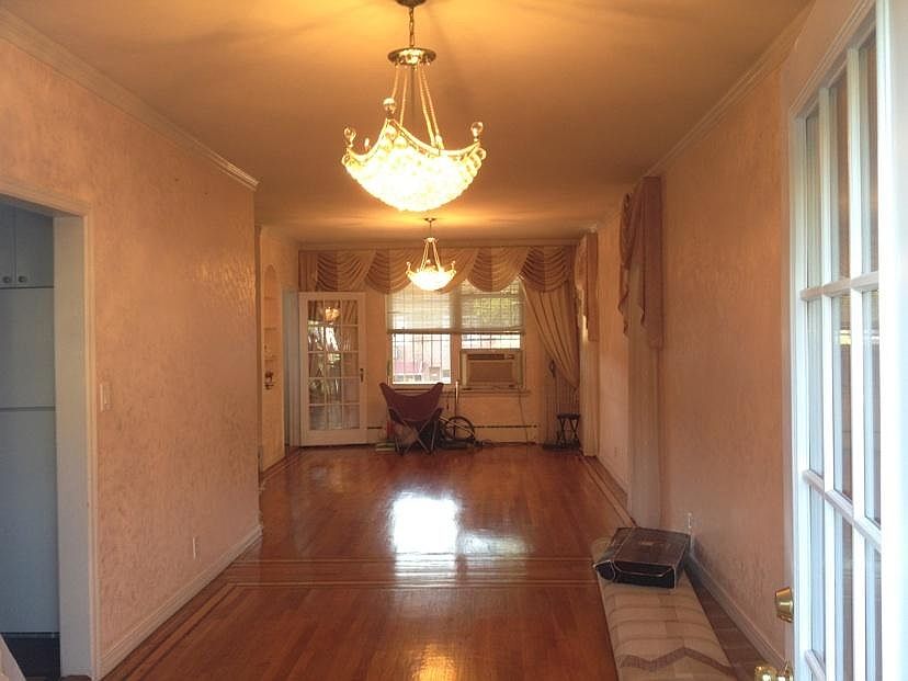 10212 62nd Rd, Forest Hills, NY 11375 | Zillow