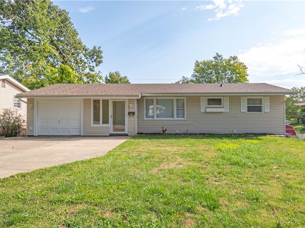 62521 Real Estate - 62521 Homes For Sale | Zillow