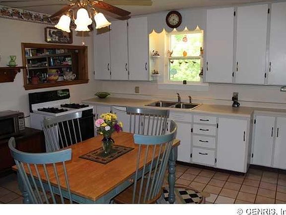 9 Logan St, Waterloo, NY 13165 | Zillow