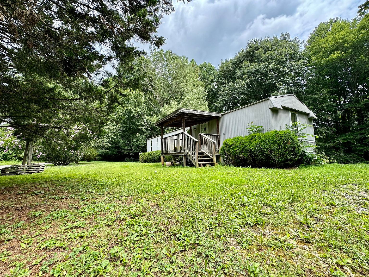 3375 Ewing Ridge Rd, Dunnville, KY 42528 | Zillow